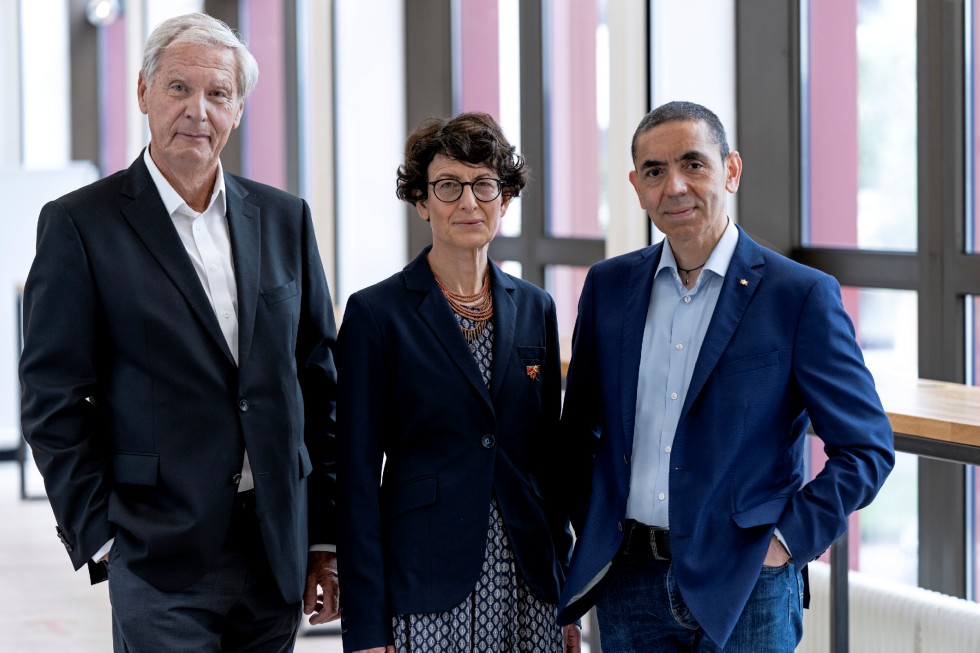 Deutscher Zukunftspreis 2021: BioNTech-Team für Entwicklung des mRNA ...