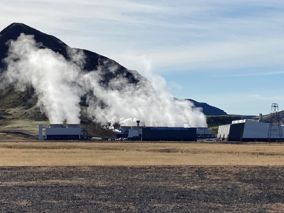 Mit Geothermie und Wasserkraft deckt Island seinen Energiebedarf