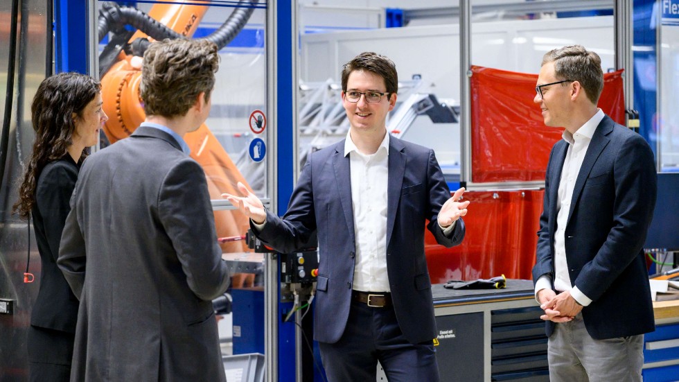 Junger Ingenieur wird als Vordenker für die Produktion der Zukunft ...