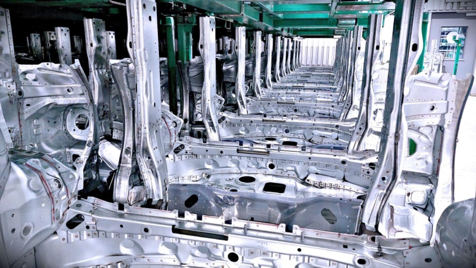Mercedes-Benz setzt auf Stahl aus Direktreduktion